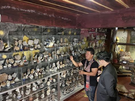 บันเทิง เอ พศินพาไหว้ ศาลปู่พญาอนันตนาคราช ตำนานการสร้าง สะพานมิตรภาพไทย ลาว แห่งที่ 2