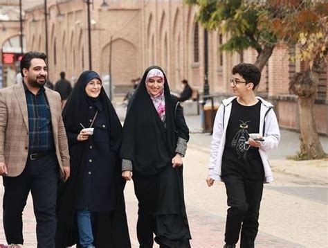 عکس لو رفته مژده لواسانی باخواننده سرشناس عصر جدید این ها کنار هم چرا