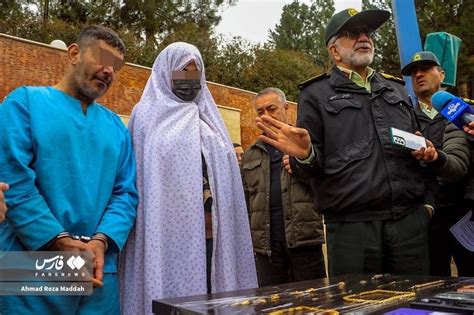 عکسی جالب از خالکوبی‌ زن سارق و اراذل دستگیر شده در شیراز