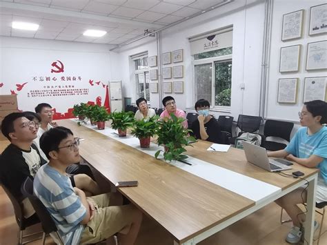 办好党建新闻，树立支部旗帜 ——机械学院文治书院师生联合第二党支部宣传小组举行宣传工作培训 文治书院