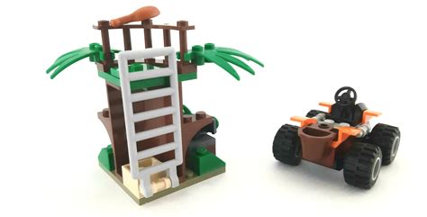 Review Lego Jurassic World 75942 Velociraptor Biplane Rescue Mission