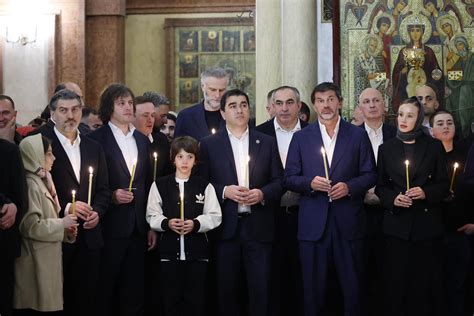 ირაკლი სააღდგომო ლიტურგიას დავესწარი საზეიმო წირვა სამების საკათედრო ტაძარში სრულიად