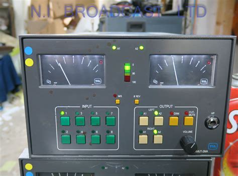Tektronix Amut 2ma Analog Audio Dual Ppm Monitor Unit Ni Broadcast Ltd