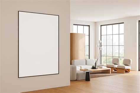 큰 창문 베이지색 벽 밝은 회색 가구 및 나무 바닥이 있는 현대적인 거실의 빈 포스터 모형 3d 렌더링 0명에 대한 스톡 사진