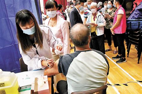 長者打齊針可適當社交益身心 香港文匯報