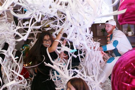 Дитячі свята Vip рівень організації свята Клоуни на дитяче свято Дитячий день народження Київ