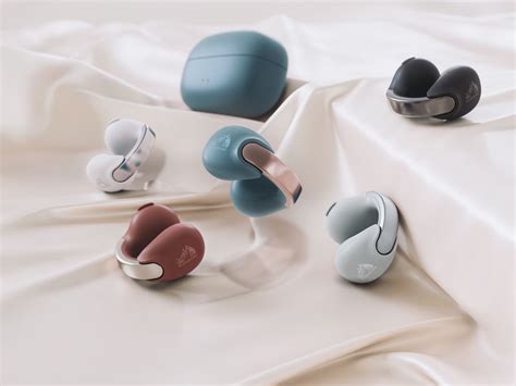 JVC Unveils Nearphones HA NP1T Open Ear Clip On Earbuds NotebookCheck Net News