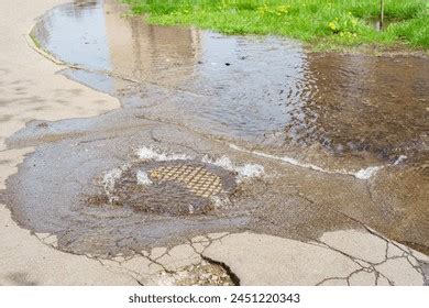737 Manhole Overflowing With Water Images Stock Photos And Vectors Shutterstock