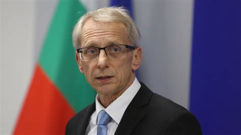 Едно добро начало Продължаваме промяната предложи Николай Денков за премиер