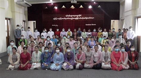 ရန်ကုန်ပညာရေးတက္ကသိုလ် နည်းပြ၊ သရုပ်ပြအသစ်များ၏ အရည်အသွေးမြှင့်သင်တန်းဆင်းပွဲ အခမ်းအနား Yangon