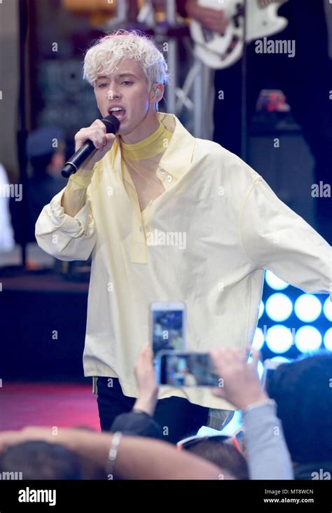 New York Ny Usa 28th May 2018 Troye Sivan On Stage For Troye Sivan