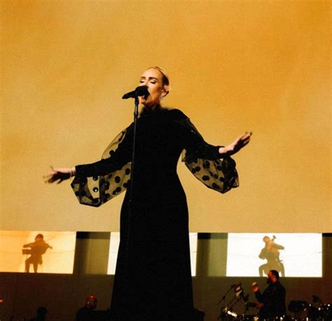 پیراهن های مشکی و جذاب ادل عکس ها