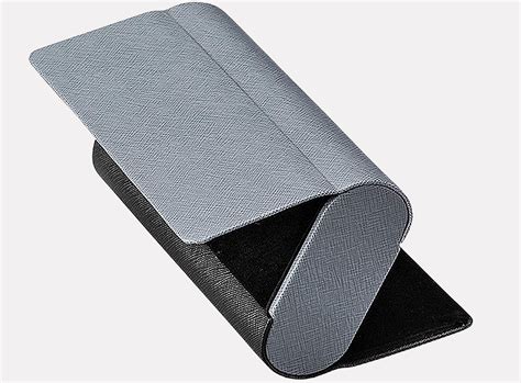 10 Best Eyeglass Case Options That Travelers Pack