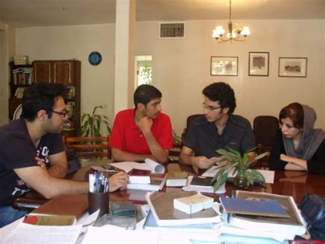 كارگاه ترجمه متون پارلماني يك تير به سه هدف كارگاه‌هاي آموزش دستورنامه رابرت كادرها