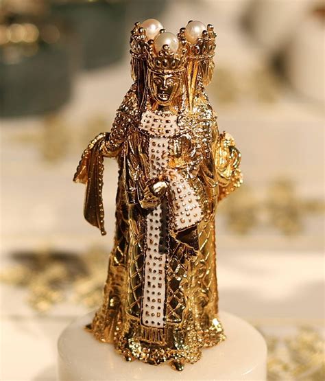 ჭადრაკის ფიგურა ეტლი ცეკვა სამაია ჭადრაკიდან ქართული ცეკვა