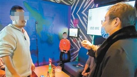 法律明令禁止未成年人进ktv，不满18岁不得应聘娱乐场所所有人澎湃新闻 The Paper