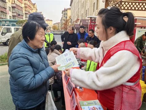 义诊、理发、磨刀、推拿这些服务到了咱家门口澎湃号·政务澎湃新闻 The Paper