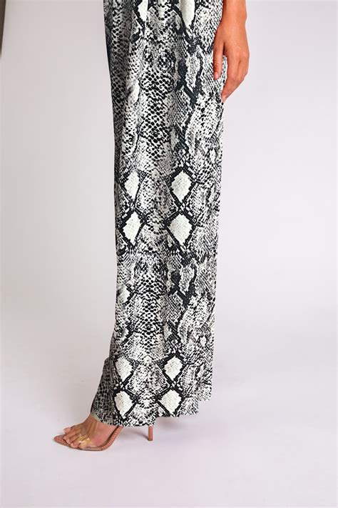 Milan 6 In 1 Python Morph Clothing