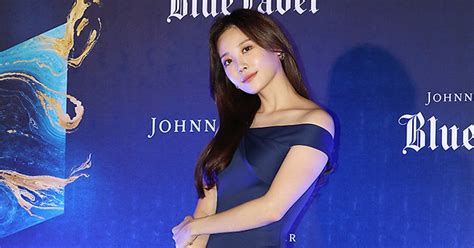 [포토] 유라 초밀착 드레스로 몸매 뽐내