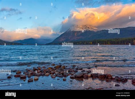 Lake Wenatchee At Sunrise Leavenworth Washington State Usa Stock