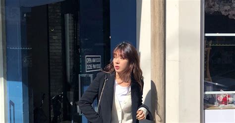 잘 맞는 기본 테일러드 자켓 열 아우터 안 부럽다