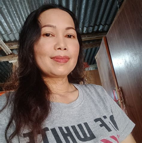 ทำห้องแขกสบายๆ ชีวิตคนทำงาน แม่บ้านโรงแรม ทำงานทั้งวันเดือนได้ 1 500 บ ยายนิด แฟนเพจ