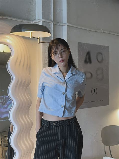 감도 광고 출시하자마자 올리브영에서 1위 달성한 대란템 Age20sofficial 의 벨벳 헤이즈 블러셔 인데요 523 올리브영 런칭하는 제품으로 이번