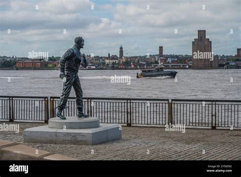 Captain Fj Walker Memorial Hi Res Stock Photography And Images Alamy