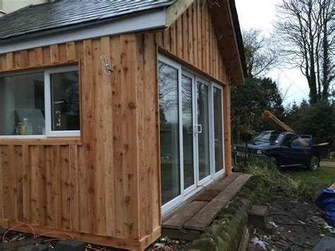 Larch Hit And Miss Cladding