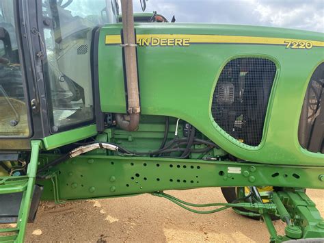 2003 John Deere 7220 Farm Tractor J M Wood Auction Company Inc