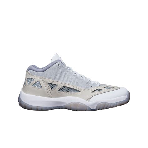 조던 11 레트로 로우 Ie 라이트 오우드 브라운 Jordan Kream