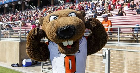 Oregon State Football Jake Overman Signs With Beavers Building The Dam
