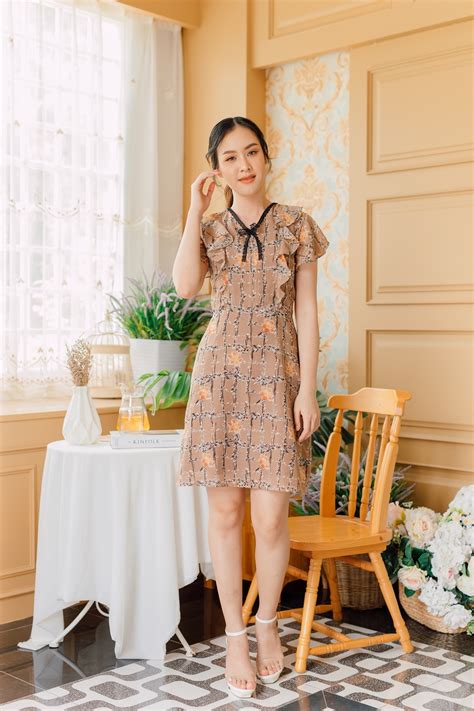เดรสชีฟองลายดอกโ Pyn Brand เสื้อผ้าแฟชั่น ชุดเดรสออกงาน