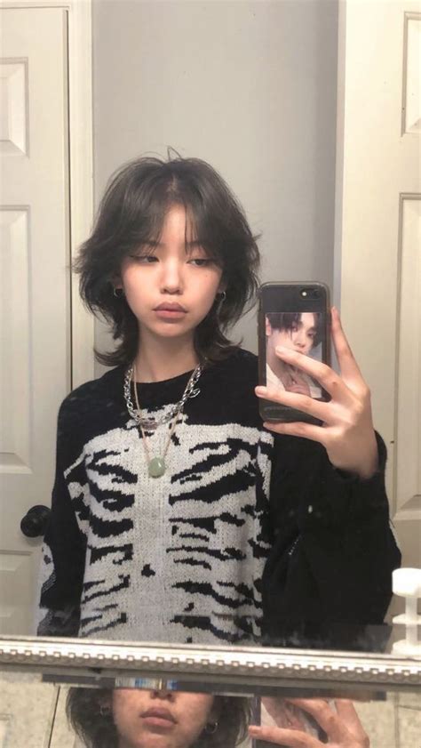 Pin Von Mitsuki Haruhi Auf Cabello Anime Frisuren Kurze Haare Grunge