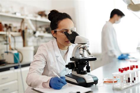 Best Associate Degrees In Biotechnology