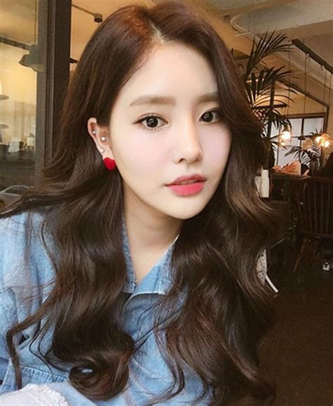 ពណ៌ សក់ ស្អាតៗ ដែល ស្រីៗ មិន គួរ មើល រំលង បើ សិន ជា ចង់ ប្ដូរ ពណ៌ សក់ Tnaot