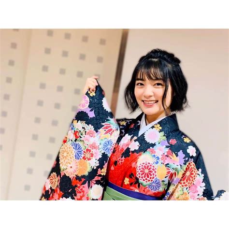 吉田美月喜さんのインスタグラム写真 吉田美月喜instagram「 Happy New Year🎍🌅 皆さんにとって素敵な年になり