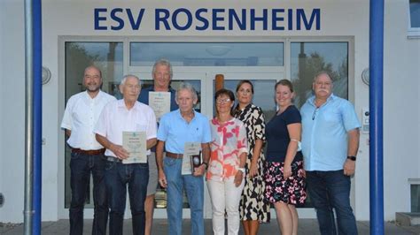 Langjährige Mitglieder Des Esv Rosenheim Erhalten Eine Ehrung Für Ihre