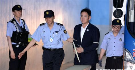 공판 출석하는 이재용 삼성전자 부회장
