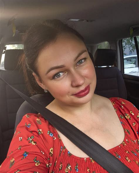 Santa Моя сила в любви в благодарности в позитиве и в уважении В любви к семье к миру к