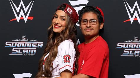 Nikki Bella On Viral Photo No Prom Pose Rule Ewrestlingnews Com