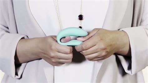 Sync By We Vibe Video Review On EdenFantasys Adult Video Tube