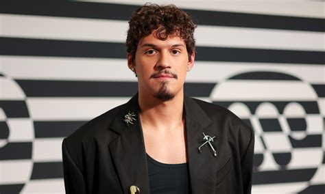 Omar Apollo Responds To Queerbaiting Claims By Clarifying Sexuality