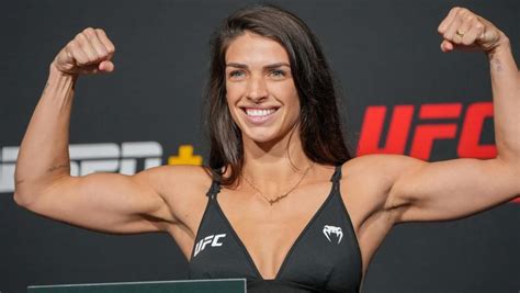 Mackenzie Dern Prévoit De Retourner à Ses Racines En Jiu Jitsu Contre