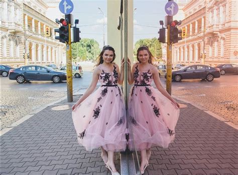 ТОВА МЯСТО Няма човек на света който да каже Имам достатъчно чорапи 😺 Необходими и