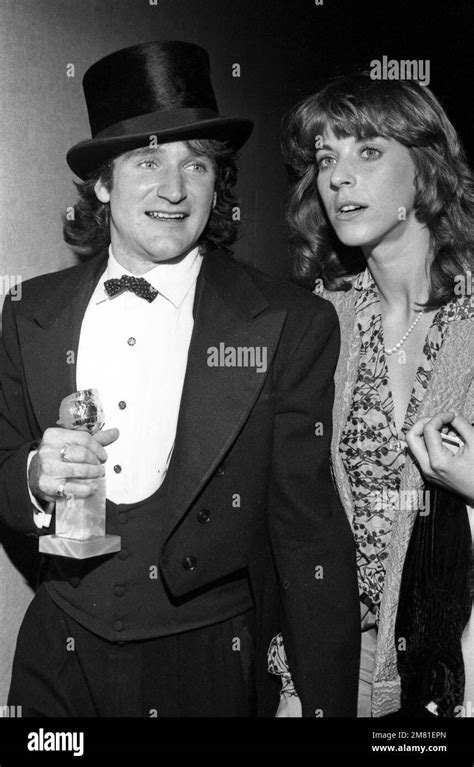 Robin Williams And Valerie Velardi At The 36th Golden Globe Awards At