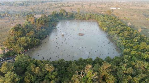 អ្នកភូមិបង្កោងនៅតែរក្សាបានទំនៀមចាប់ត្រីរួមគ្នា សម្រាប់ធ្វើម្ហូបត្រៀមឡើងមាឃឬឡើងអ្នកតា