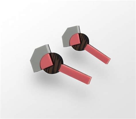 Uhani Vea Roundrectangle Sui Fine Geometry