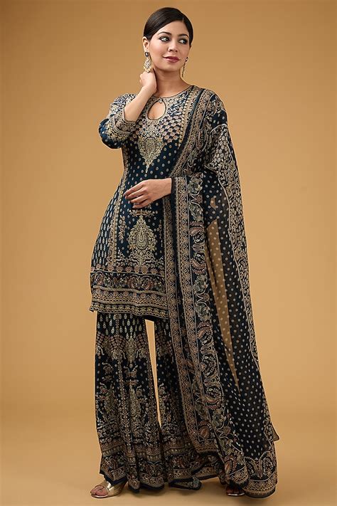 Blue Crepe Printed And Embroidered Kurta Set By Nirraamyaa At Pernias