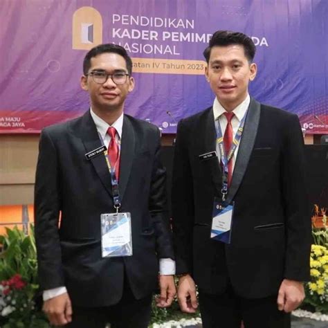 Pemuda Dan Identitas Indonesia Halaman 1